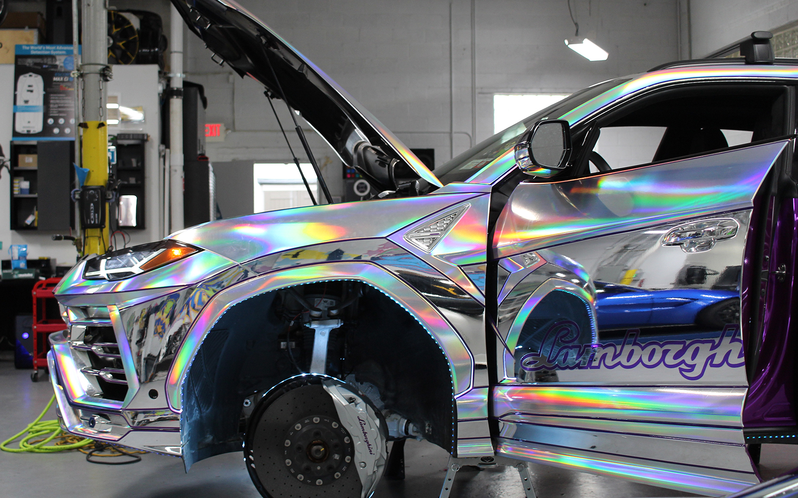 First Holographic Vinyl Wrapped Urus Lamborghini - Detailing Dynamics